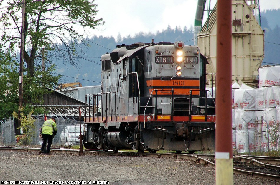 PNWR 1801 lotta lights